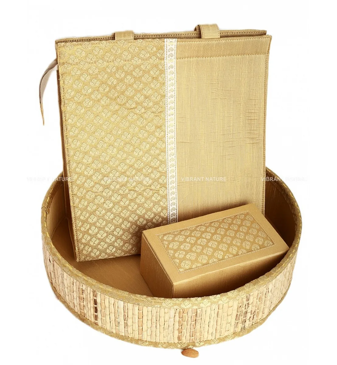Customized Invitation Gift Boxes and Grand Invite Combo | International ...